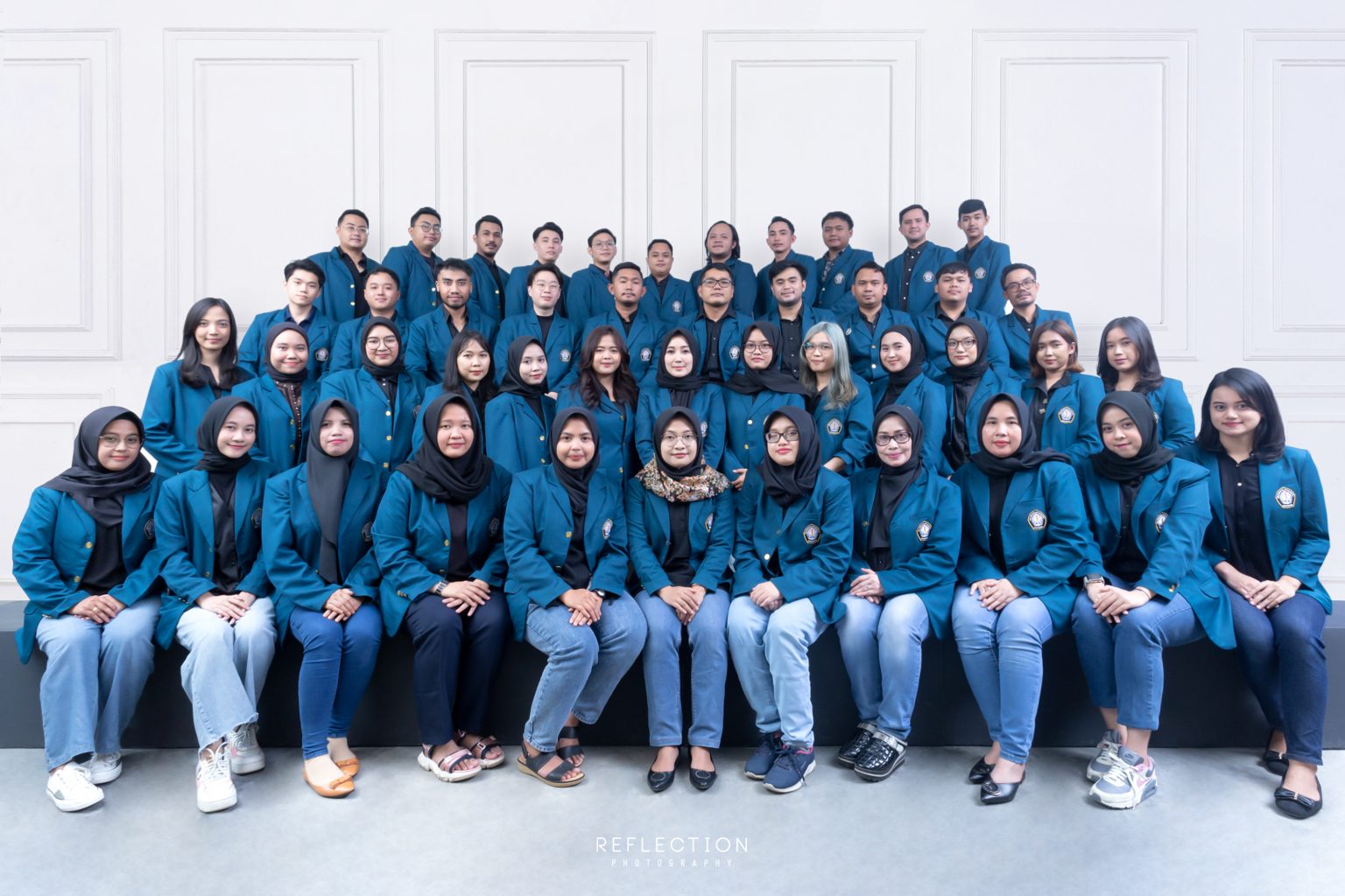 Gaya Foto Grup Kekinian Yang Pastinya Anti Mainstream!